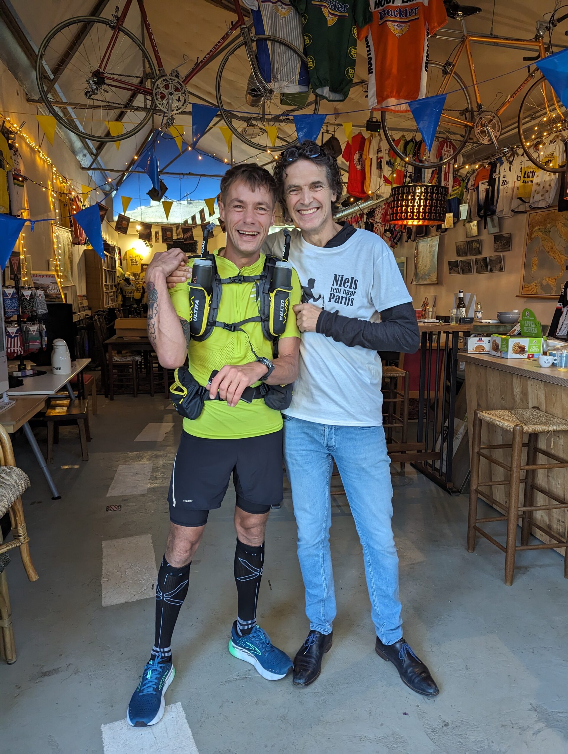 Niels rent naar Parijs | Pagina 2